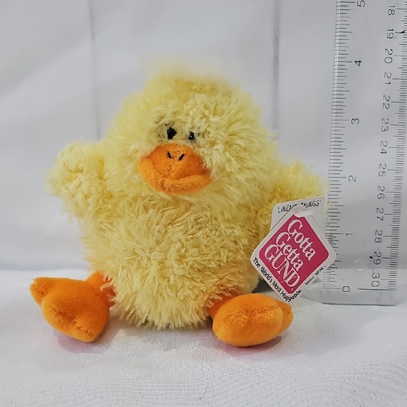 Gund | Toys | Gund 43668 Chirping Duck Vintage Fluffy Yellow Duck Plush ...